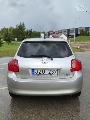 Pelēks Toyota Auris 2008 Kauņa, ar dzinēja tilpumu 2.00 L un nobraukumu 210 tūkst. km par 2700 €, foto 6 vietnē AUTOMOTO.COM.LV