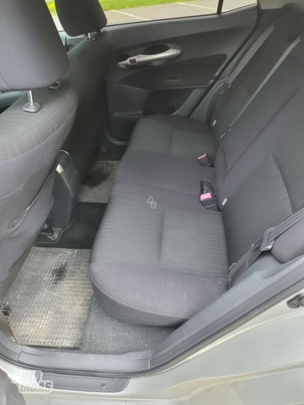 Grey Toyota Auris 2008 in Kaunas, with an engine capacity of 2.00 L and mileage of 210 thousand km for 2700 €, photo 9 on AUTOMOTO.COM.LV