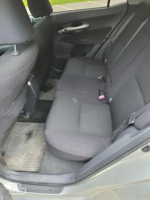 Pelēks Toyota Auris 2008 Kauņa, ar dzinēja tilpumu 2.00 L un nobraukumu 210 tūkst. km par 2700 €, foto 10 vietnē AUTOMOTO.COM.LV