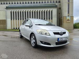 Pelēks Toyota Auris 2008 Kauņa, ar dzinēja tilpumu 2.00 L un nobraukumu 210 tūkst. km par 2700 €, foto 13 vietnē AUTOMOTO.COM.LV