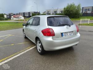 Pelēks Toyota Auris 2008 Kauņa, ar dzinēja tilpumu 2.00 L un nobraukumu 210 tūkst. km par 2700 €, foto 15 vietnē AUTOMOTO.COM.LV