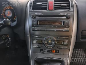 Серый Тойота Аурис 2008 в Огре, объемом двигателя 2.00 л и пробегом 255 тыс. км за 1970 €, фото 11 на AUTOMOTO.COM.LV