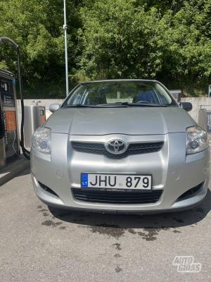 Pelēks Toyota Auris 2008 Viļņa, ar dzinēja tilpumu 1.40 L un nobraukumu 286 tūkst. km par 2200 €, foto 4 vietnē AUTOMOTO.COM.LV
