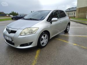 Pelēks Toyota Auris 2008 Kauņa, ar dzinēja tilpumu 2.00 L un nobraukumu 210 tūkst. km par 2700 €, foto 16 vietnē AUTOMOTO.COM.LV