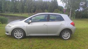 Pelēks Toyota Auris 2008 Širvintos, ar dzinēja tilpumu 2.00 L un nobraukumu 294 tūkst. km par 2100 €, foto 4 vietnē AUTOMOTO.COM.LV