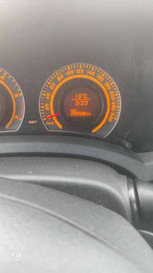 Pelēks Toyota Auris 2008 Širvintos, ar dzinēja tilpumu 2.00 L un nobraukumu 294 tūkst. km par 2100 €, foto 6 vietnē AUTOMOTO.COM.LV