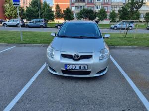 Pelēks Toyota Auris 2008 Klaipėda, ar dzinēja tilpumu 1.60 L un nobraukumu 152 tūkst. km par 2850 €, foto  vietnē AUTOMOTO.COM.LV
