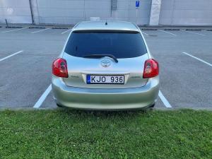 Pelēks Toyota Auris 2008 Klaipėda, ar dzinēja tilpumu 1.60 L un nobraukumu 152 tūkst. km par 2850 €, foto 5 vietnē AUTOMOTO.COM.LV