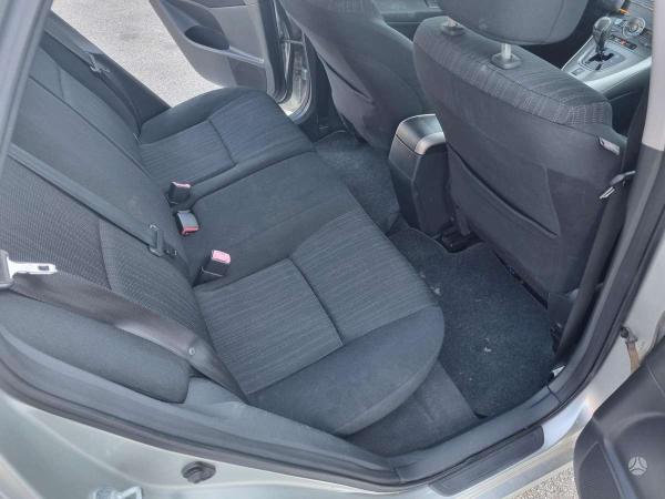 Grey Toyota Auris 2008 in Klaipeda, with an engine capacity of 1.60 L and mileage of 152 thousand km for 2850 €, photo 8 on AUTOMOTO.COM.LV