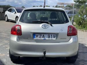 Grey Toyota Auris 2008 in Siauliai, with an engine capacity of 1.36 L and mileage of 327 thousand km for 1650 €, photo 7 on AUTOMOTO.COM.LV