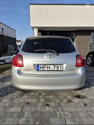Pelēks Toyota Auris 2008 Kauņa, ar dzinēja tilpumu 1.60 L un nobraukumu 213 tūkst. km par 2650 €, foto 6 vietnē AUTOMOTO.COM.LV
