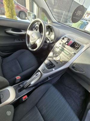 Pelēks Toyota Auris 2008 Kauņa, ar dzinēja tilpumu 1.60 L un nobraukumu 213 tūkst. km par 2650 €, foto 9 vietnē AUTOMOTO.COM.LV