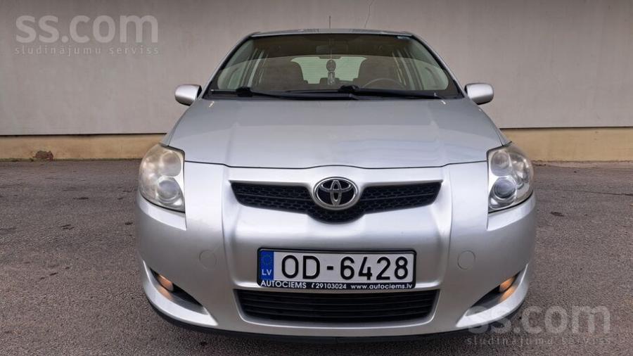 Pelēks Toyota Auris 2008 Ogre, ar dzinēja tilpumu 2.00 L un nobraukumu 266 tūkst. km par 2350 €, foto 6 vietnē AUTOMOTO.COM.LV