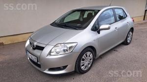 Pelēks Toyota Auris 2008 Ogre, ar dzinēja tilpumu 2.00 L un nobraukumu 266 tūkst. km par 2350 €, foto 7 vietnē AUTOMOTO.COM.LV