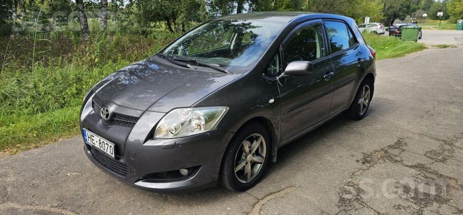 Pelēks Toyota Auris 2008 Rīga, ar dzinēja tilpumu 1.60 L un nobraukumu 147 tūkst. km par 3350 €, foto 1 vietnē AUTOMOTO.COM.LV