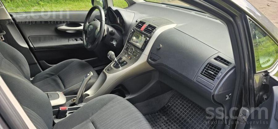 Pelēks Toyota Auris 2008 Rīga, ar dzinēja tilpumu 1.60 L un nobraukumu 147 tūkst. km par 3350 €, foto 8 vietnē AUTOMOTO.COM.LV