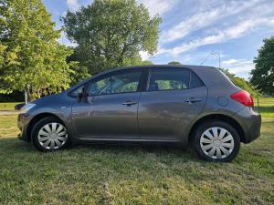 Grey Toyota Auris 2008 in Klaipeda, with an engine capacity of 1.36 L and mileage of 182 thousand km for 2200 €, photo 5 on AUTOMOTO.COM.LV
