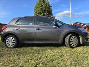 Grey Toyota Auris 2008 in Klaipeda, with an engine capacity of 1.36 L and mileage of 182 thousand km for 2200 €, photo 6 on AUTOMOTO.COM.LV