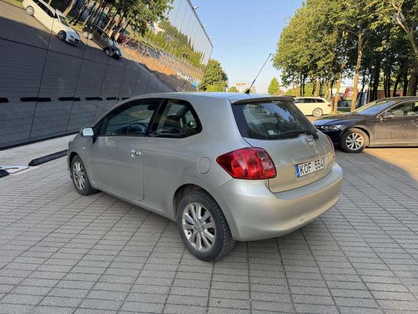 Grey Toyota Auris 2008 in Kaunas, with an engine capacity of 2.00 L and mileage of 183 thousand km for 2100 €, photo 7 on AUTOMOTO.COM.LV