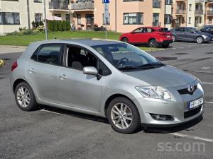 Pelēks Toyota Auris 2008 Rīga, ar dzinēja tilpumu 1.60 L un nobraukumu 123 tūkst. km par 1900 €, foto 8 vietnē AUTOMOTO.COM.LV