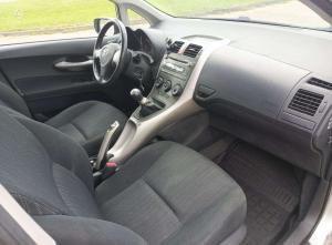 Grey Toyota Auris 2008 in Kaunas, with an engine capacity of 1.60 L and mileage of 264 thousand km for 2900 €, photo 19 on AUTOMOTO.COM.LV