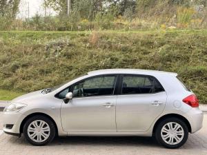 Grey Toyota Auris 2008 in Vilnius, with an engine capacity of 1.60 L and mileage of 101 thousand km for 6650 €, photo 13 on AUTOMOTO.COM.LV