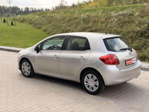 Grey Toyota Auris 2008 in Vilnius, with an engine capacity of 1.60 L and mileage of 101 thousand km for 6650 €, photo 14 on AUTOMOTO.COM.LV