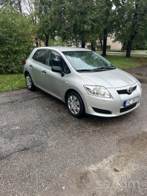 Grey Toyota Auris 2008 in Rezekne, with an engine capacity of 1.60 L and mileage of 255 thousand km for 2200 €, photo  on AUTOMOTO.COM.LV