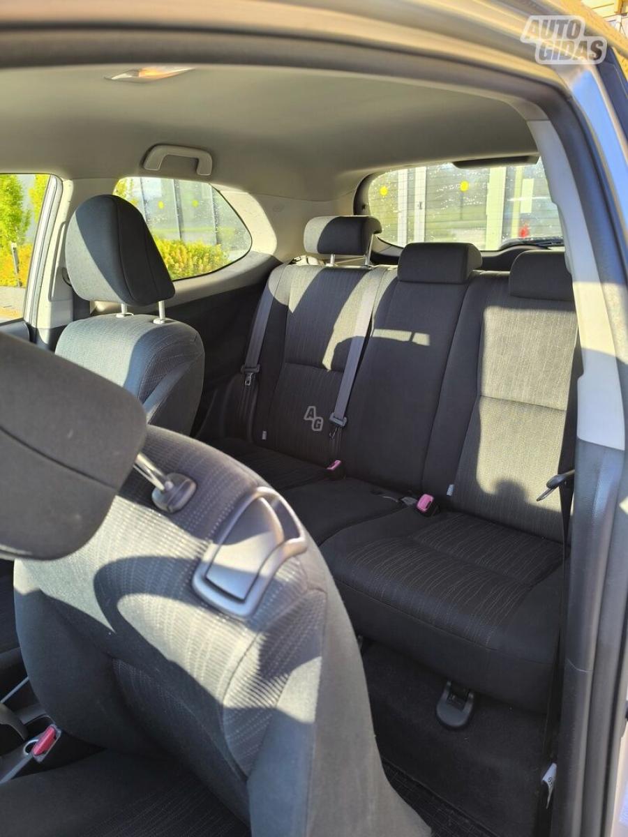 Pelēks Toyota Auris 2008 Viļņa, ar dzinēja tilpumu 2.00 L un nobraukumu 281 tūkst. km par 1999 €, foto 17 vietnē AUTOMOTO.COM.LV
