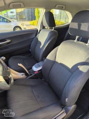 Pelēks Toyota Auris 2008 Viļņa, ar dzinēja tilpumu 2.00 L un nobraukumu 281 tūkst. km par 1999 €, foto 22 vietnē AUTOMOTO.COM.LV
