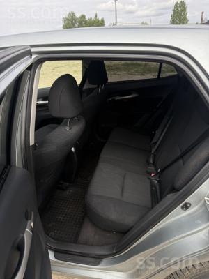 Pelēks Toyota Auris 2009 Rīga, ar dzinēja tilpumu 1.60 L un nobraukumu 286 tūkst. km par 2990 €, foto 7 vietnē AUTOMOTO.COM.LV