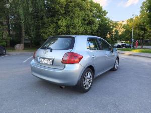 Pelēks Toyota Auris 2009 Viļņa, ar dzinēja tilpumu 1.36 L un nobraukumu 168 tūkst. km par 3000 €, foto 6 vietnē AUTOMOTO.COM.LV