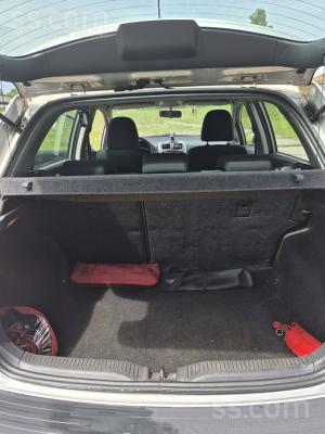 Pelēks Toyota Auris 2009 Ogre, ar dzinēja tilpumu 2.00 L un nobraukumu 219 tūkst. km par 3000 €, foto 6 vietnē AUTOMOTO.COM.LV