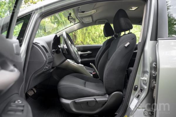 Pelēks Toyota Auris 2009 Talsi, ar dzinēja tilpumu 1.60 L un nobraukumu 191 tūkst. km par 3490 €, foto 9 vietnē AUTOMOTO.COM.LV
