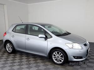 Grey Toyota Auris 2009 in Tallinn, with an engine capacity of 1.60 L and mileage of 129 thousand km for 3499 €, photo  on AUTOMOTO.COM.LV