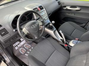 Pelēks Toyota Auris 2009 Vilkaviškis, ar dzinēja tilpumu 1.36 L un nobraukumu 207 tūkst. km par 3100 €, foto 18 vietnē AUTOMOTO.COM.LV