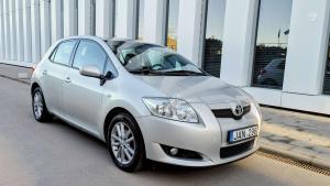 Pelēks Toyota Auris 2009 Viļņa, ar dzinēja tilpumu 1.60 L un nobraukumu 151 tūkst. km par 4750 €, foto 3 vietnē AUTOMOTO.COM.LV