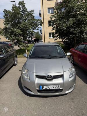 Pelēks Toyota Auris 2009 Kauņa, ar dzinēja tilpumu 1.60 L un nobraukumu 310 tūkst. km par 1999 €, foto 3 vietnē AUTOMOTO.COM.LV
