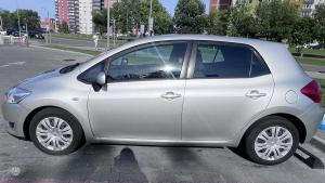 Pelēks Toyota Auris 2009 Klaipėda, ar dzinēja tilpumu 1.60 L un nobraukumu 182 tūkst. km par 3000 €, foto 4 vietnē AUTOMOTO.COM.LV