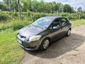 Pelēks Toyota Auris 2009 Viļņa, ar dzinēja tilpumu 2.00 L un nobraukumu 161 tūkst. km par 2100 €, foto 6 vietnē AUTOMOTO.COM.LV