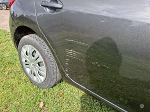 Pelēks Toyota Auris 2009 Viļņa, ar dzinēja tilpumu 2.00 L un nobraukumu 161 tūkst. km par 2100 €, foto 7 vietnē AUTOMOTO.COM.LV