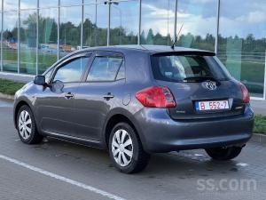 Pelēks Toyota Auris 2009 Rēzekne, ar dzinēja tilpumu 2.00 L un nobraukumu 295 tūkst. km par 2290 €, foto 5 vietnē AUTOMOTO.COM.LV