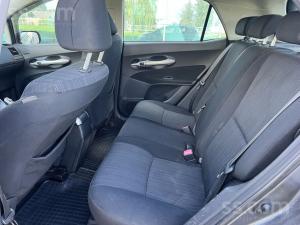 Pelēks Toyota Auris 2009 Rēzekne, ar dzinēja tilpumu 2.00 L un nobraukumu 295 tūkst. km par 2290 €, foto 12 vietnē AUTOMOTO.COM.LV