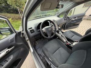 Pelēks Toyota Auris 2009 Viļņa, ar dzinēja tilpumu 1.60 L un nobraukumu 220 tūkst. km par 2500 €, foto 9 vietnē AUTOMOTO.COM.LV