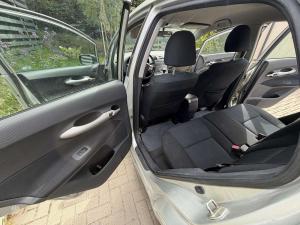 Pelēks Toyota Auris 2009 Viļņa, ar dzinēja tilpumu 1.60 L un nobraukumu 220 tūkst. km par 2500 €, foto 10 vietnē AUTOMOTO.COM.LV