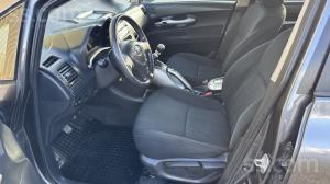 Pelēks Toyota Auris 2009 Rēzekne, ar dzinēja tilpumu 2.00 L un nobraukumu 230 tūkst. km par 2850 €, foto 8 vietnē AUTOMOTO.COM.LV
