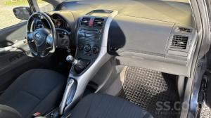 Pelēks Toyota Auris 2009 Rēzekne, ar dzinēja tilpumu 2.00 L un nobraukumu 230 tūkst. km par 2850 €, foto 11 vietnē AUTOMOTO.COM.LV
