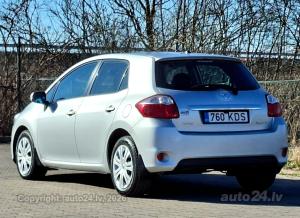 Pelēks Toyota Auris 2010 Tartu, ar dzinēja tilpumu 2.00 L un nobraukumu 223 tūkst. km par 3990 €, foto 4 vietnē AUTOMOTO.COM.LV