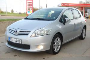 Pelēks Toyota Auris 2010 Jēkabpils, ar dzinēja tilpumu 1.40 L un nobraukumu 247 tūkst. km par 4999 €, foto 4 vietnē AUTOMOTO.COM.LV