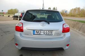 Pelēks Toyota Auris 2010 Jēkabpils, ar dzinēja tilpumu 1.40 L un nobraukumu 247 tūkst. km par 4999 €, foto 9 vietnē AUTOMOTO.COM.LV